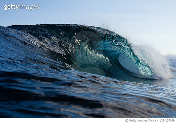 1254137059 | 게티이미지코리아 | Slab Wave Barrel Royalty-Free 이미지